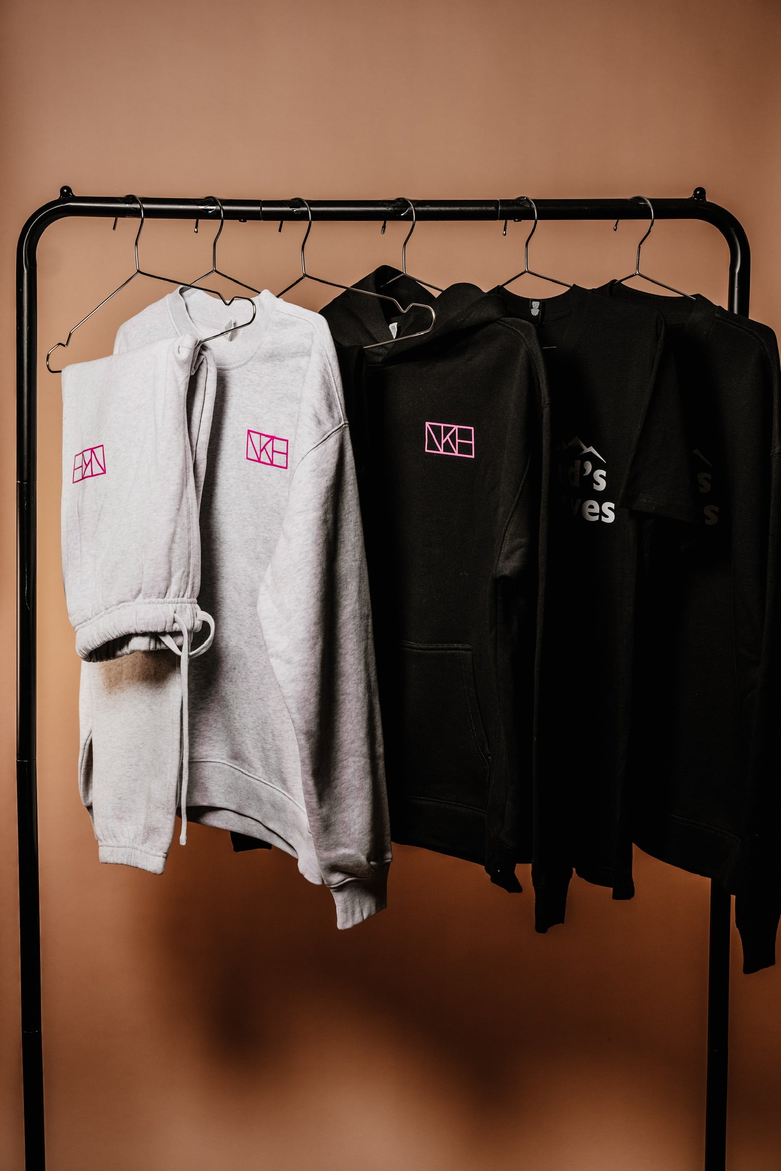 Unisex Sweat Suits – Howland Plastic Surgery